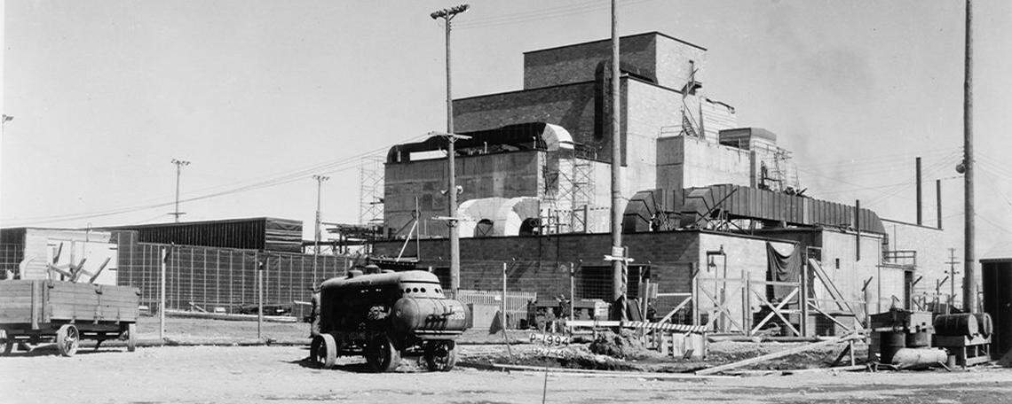 Tours of Hanford’s B Reactor continue into the fall, here’s what to ...