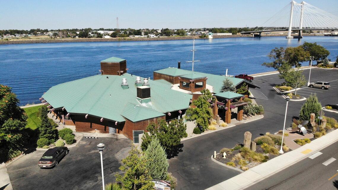 Cedars Restaurant on Clover Island getting new owners | Tri-City Herald
