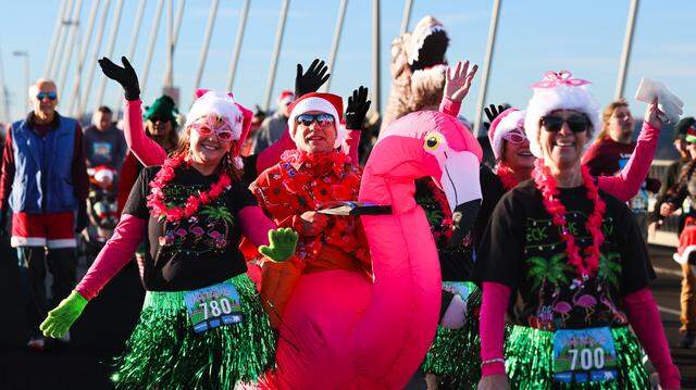 2,300 runners at 47th Lampson Cable Bridge Run, Pasco, WA | Tri-City Herald