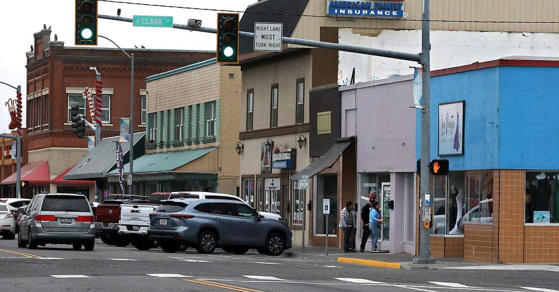 Downtown Pasco businesses take a hit amid ICE fears | Tri-City Herald