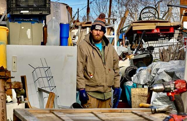 Richland yard awash in vehicles and construction waste now | Tri-City ...