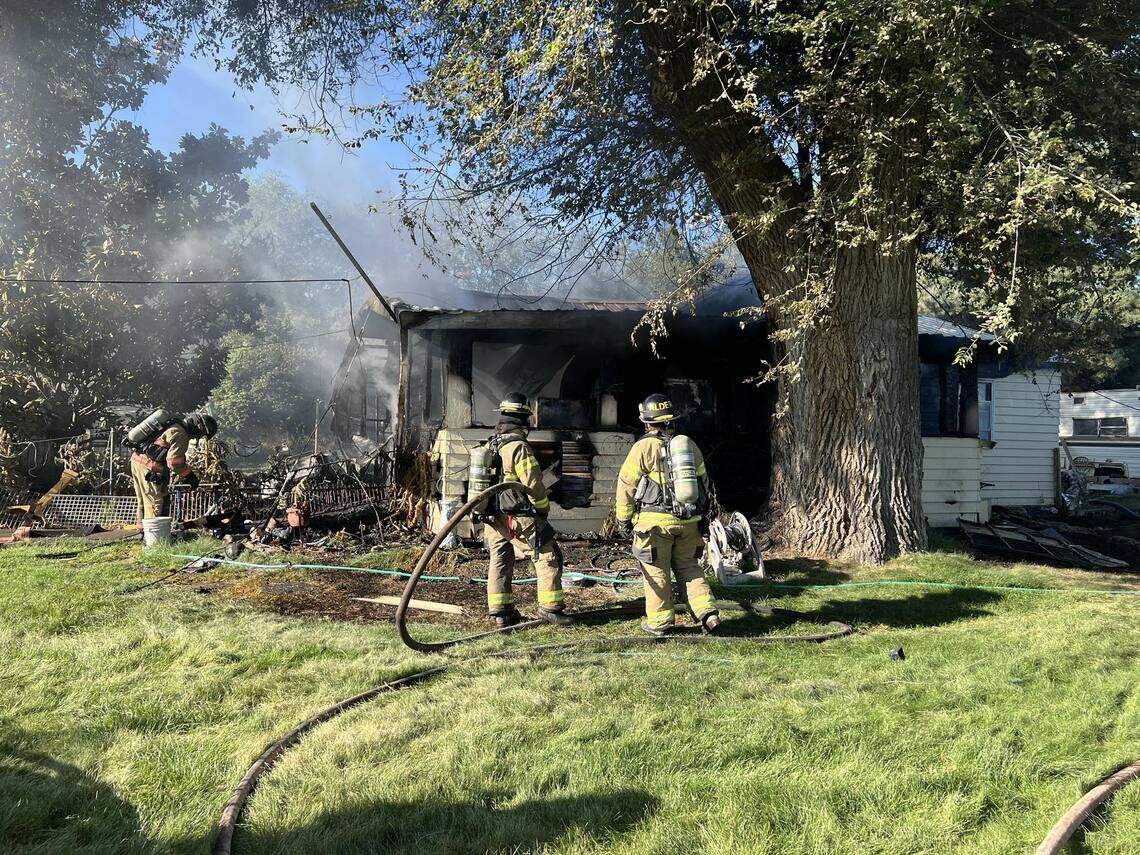House destroyed in Kennewick fire. Homeowner suffers burns | Tri-City ...