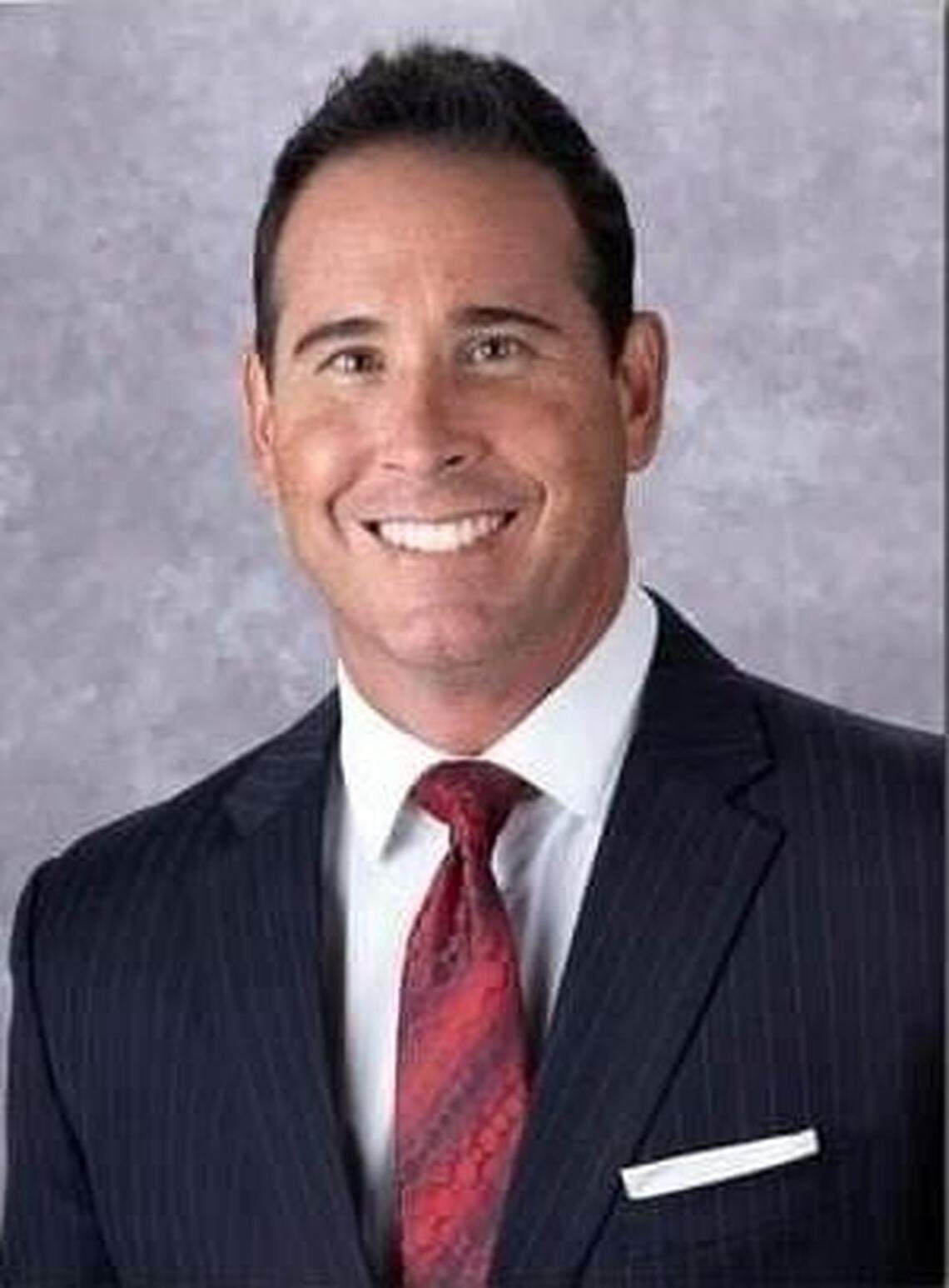 Sunnyside city manager fights to keep job after 3 months on leave | Tri ...